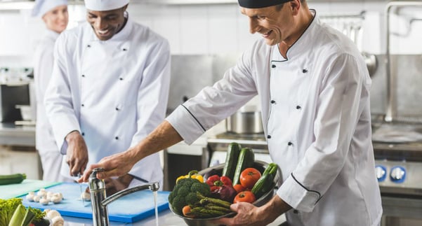 Conoce 7 chefs famosos en el mundo